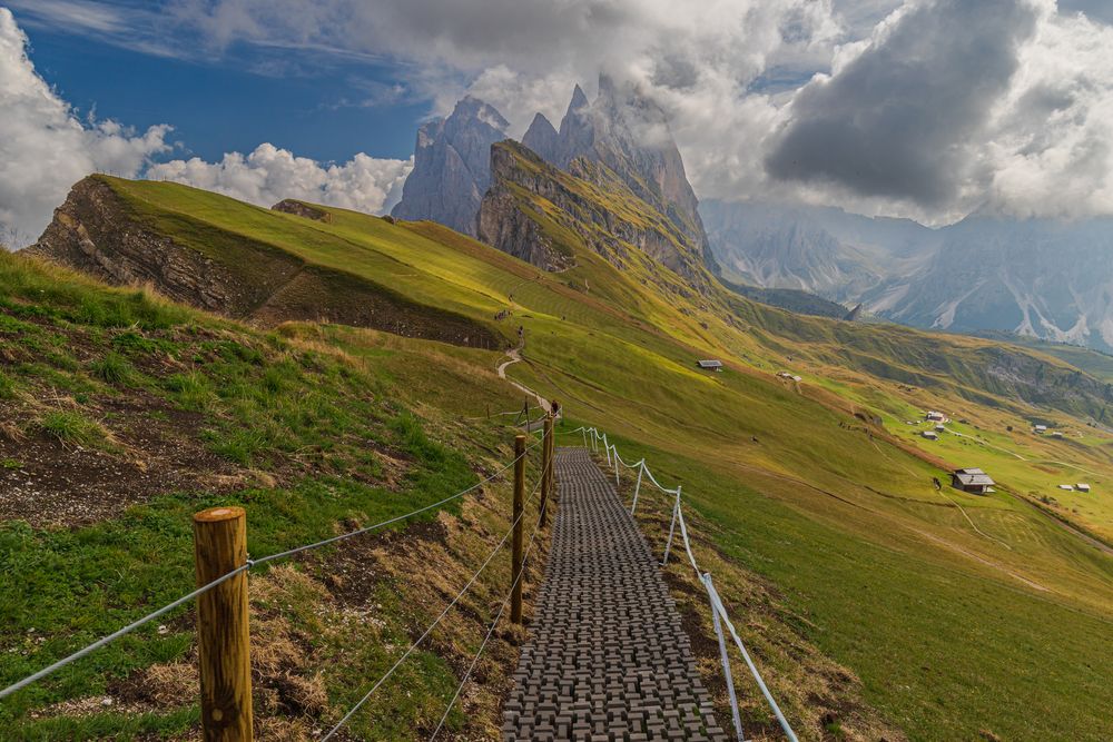 Seceda Foto & Bild | wolken, weg, himmel Bilder auf fotocommunity