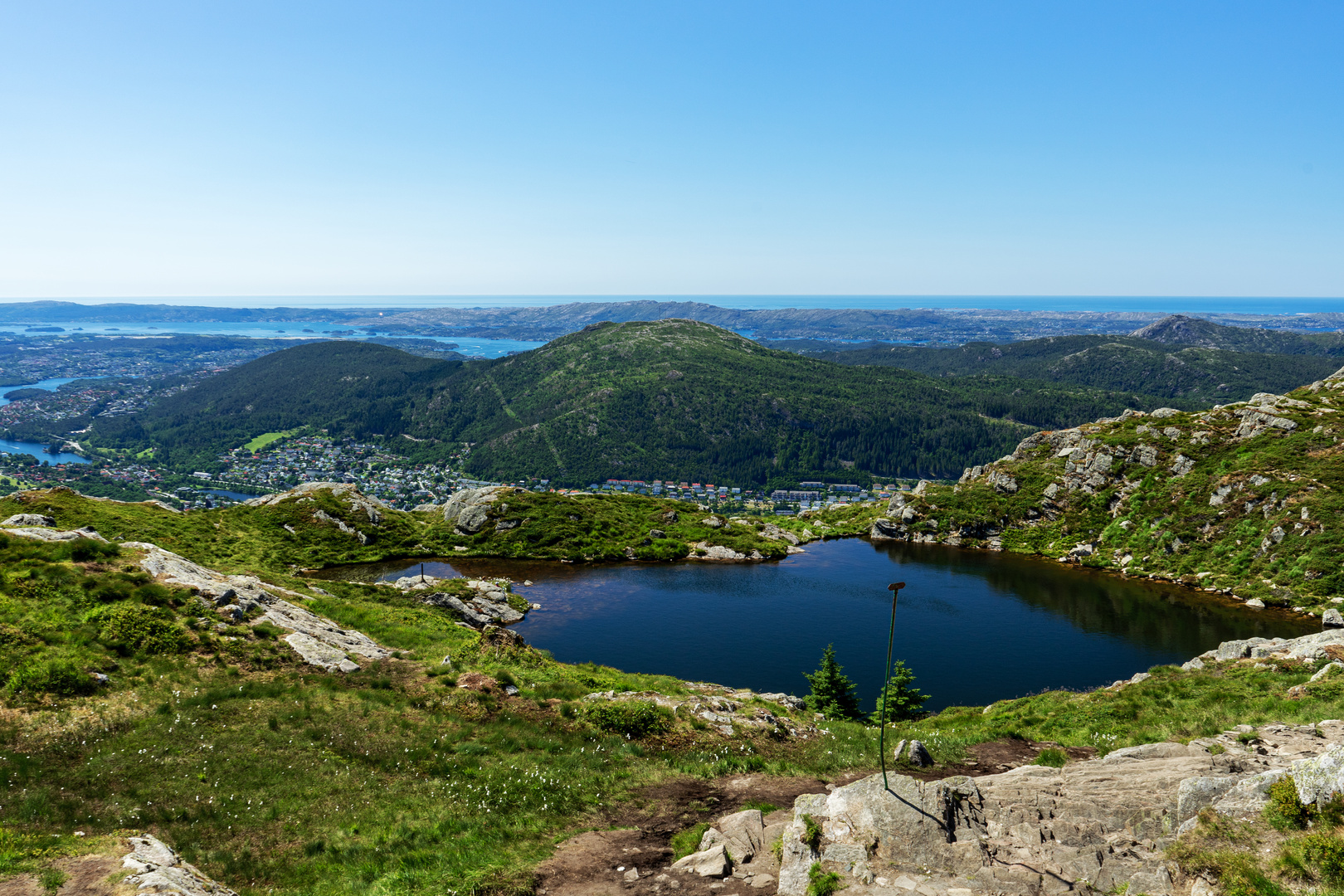 See auf dem Berg Ulriken, Bergen, Norwegen, Sommer 2018 Foto & Bild ...