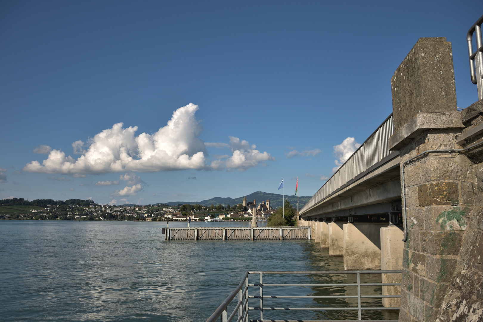 See Damm bei Rapperswil Foto & Bild | architektur, alltagsdesign ...