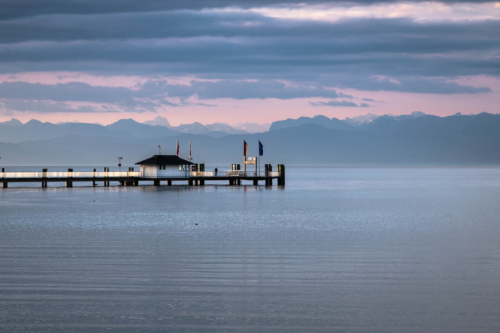 Seebrücke in Immenstaad am Bodensee in der Abendsonne Foto & Bild ...