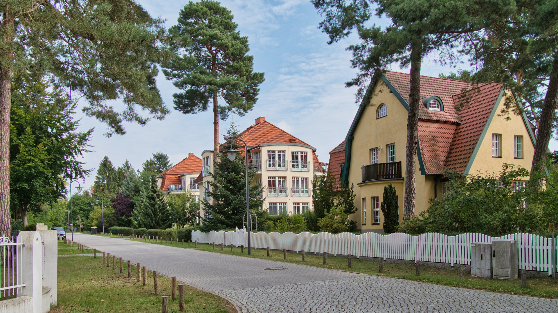Seestraße in Bad Saarow Foto & Bild | street, straße, architektur ...
