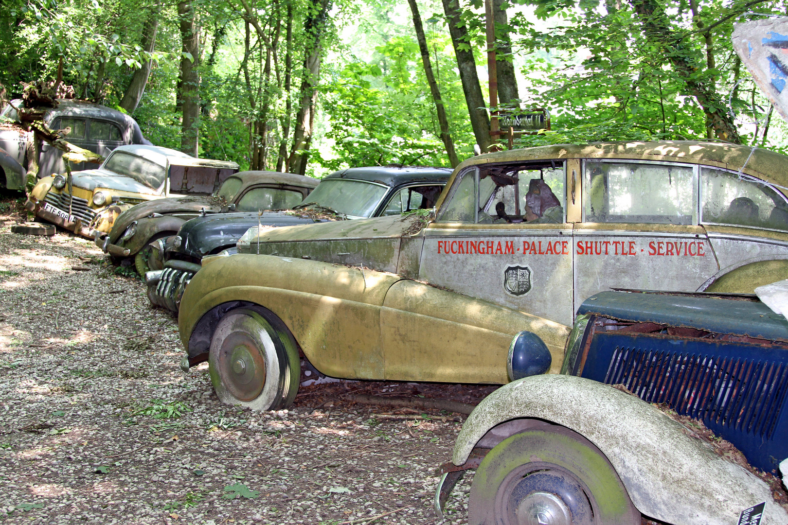 Seltene Automarken im Autofriedhof Neandertal gesehen NRW Foto & Bild ...