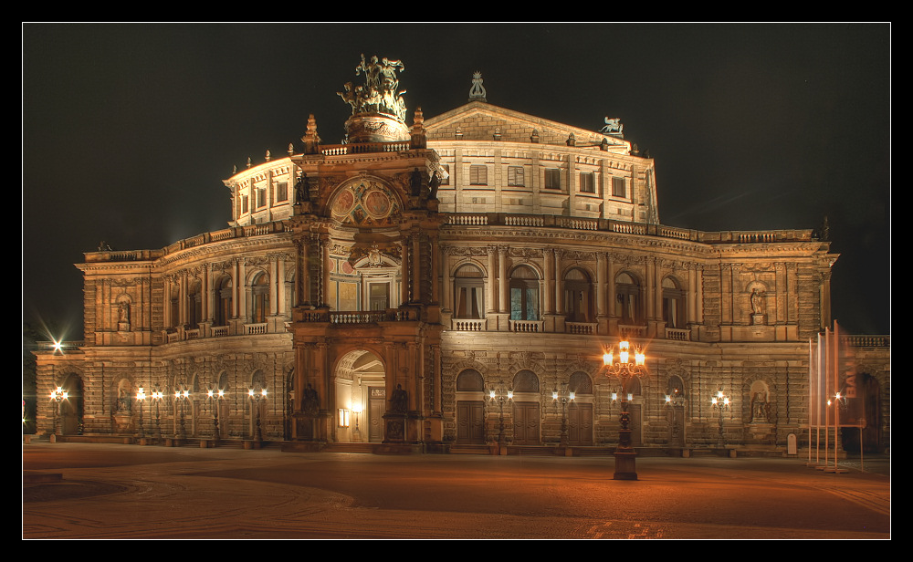 Semper Oper Foto & Bild | architektur, architektur bei nacht, motive ...
