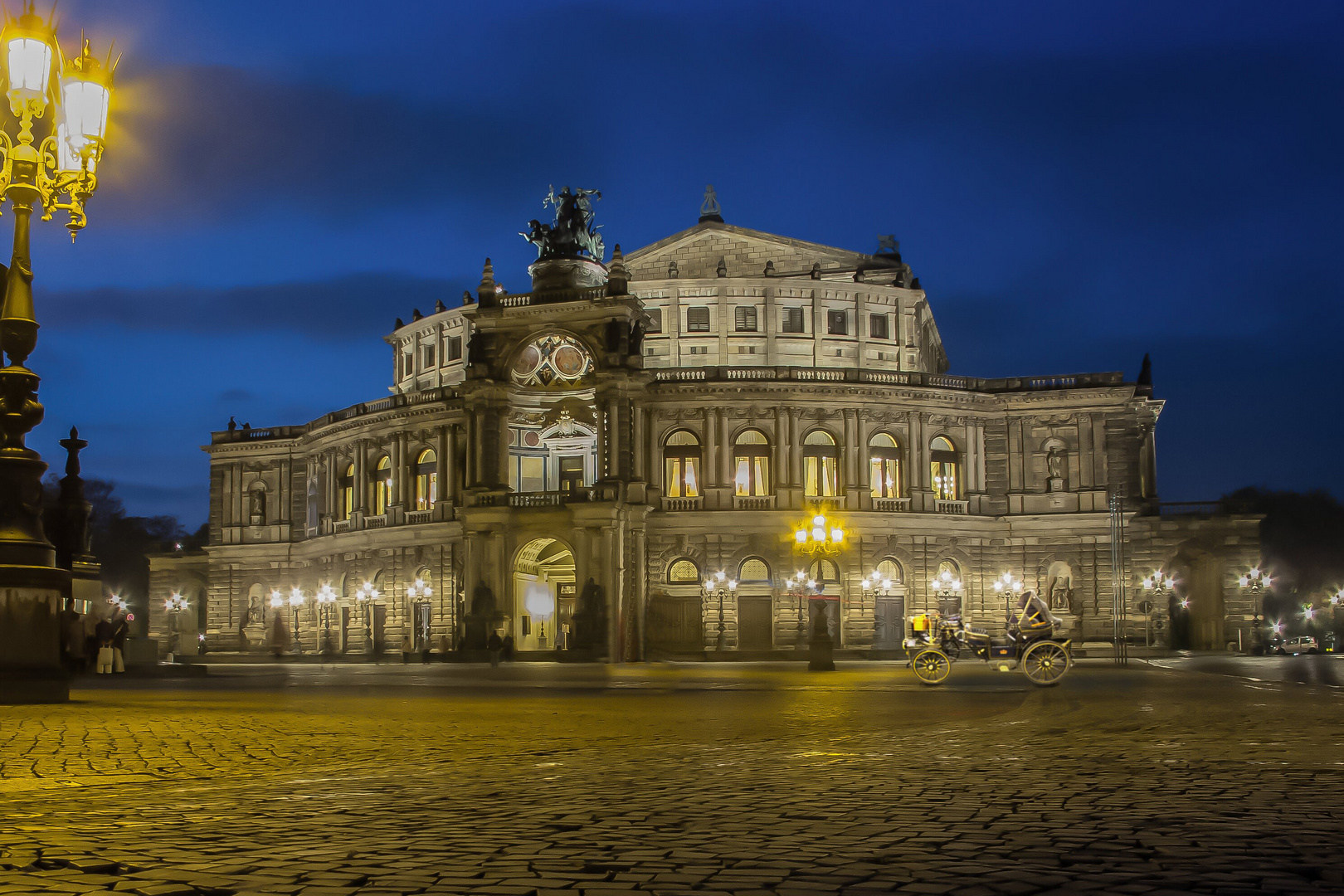 Semperoper Foto & Bild | deutschland, europe, sachsen Bilder auf ...