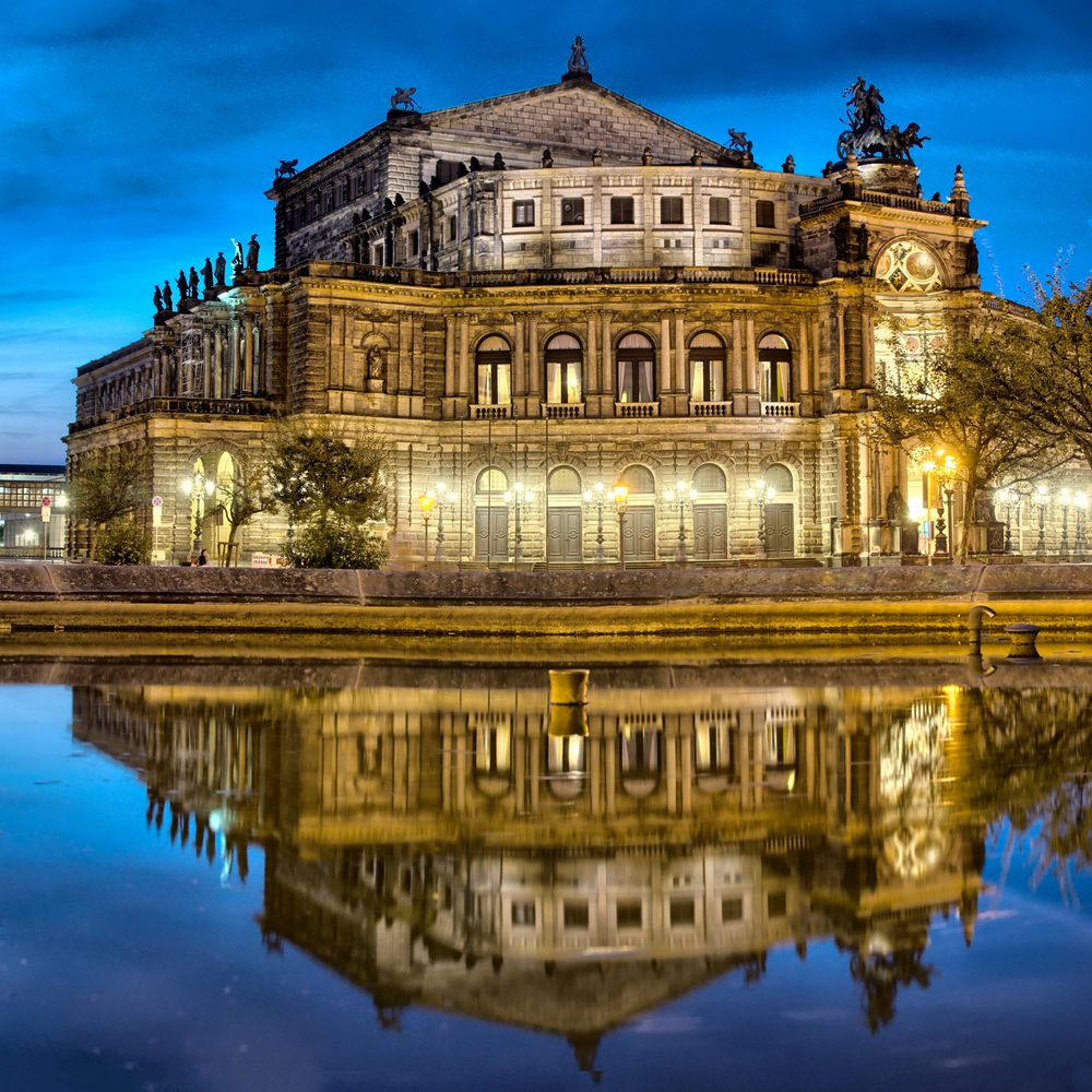 Semperoper Foto & Bild | architektur, architektur bei nacht, dresden ...