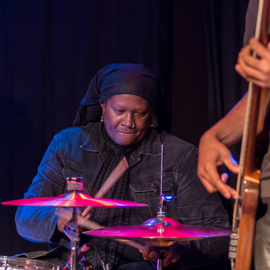 Sena Ehrhardt Blueskonzert 7 Paul Peterson (drums) Foto & Bild | blues ...