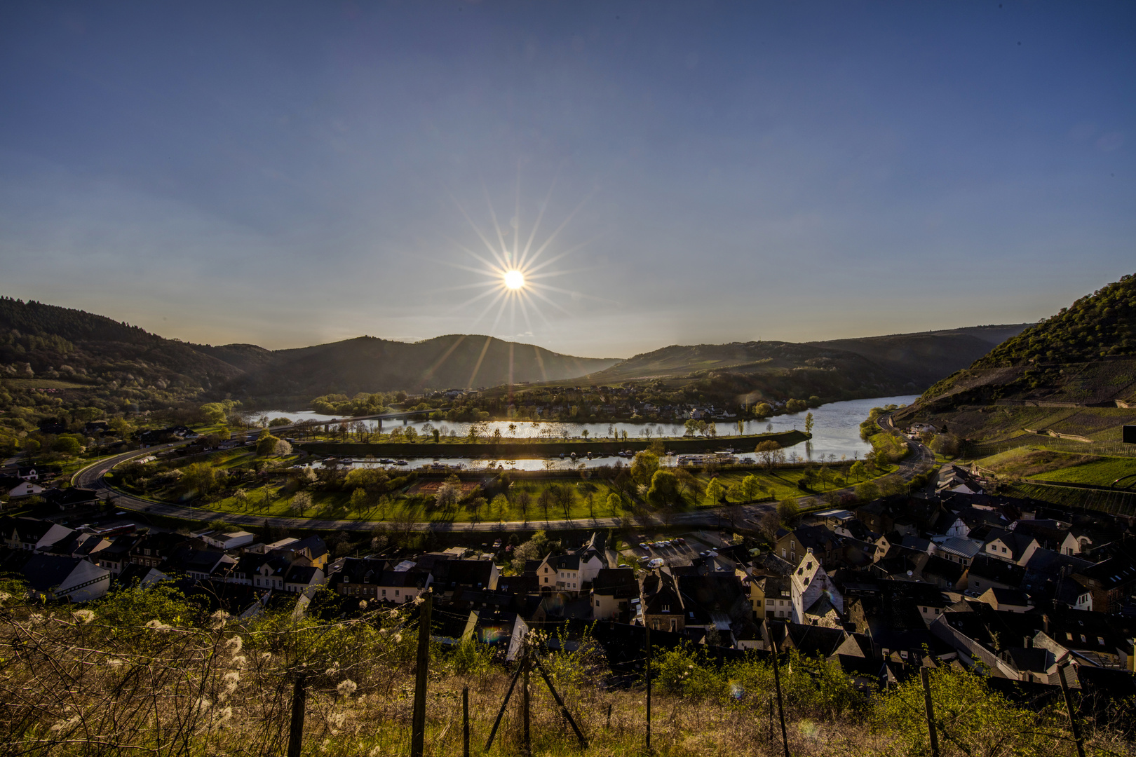 Senheim am Abend Foto & Bild | urlaub, world, wasser Bilder auf ...