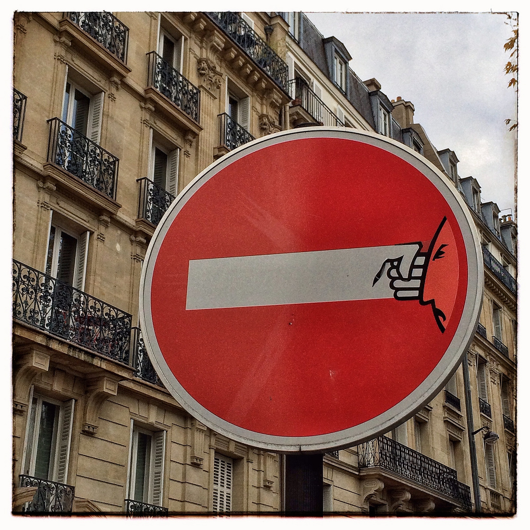 Sens interdit photo et image | architecture, paysages urbains, panneau ...