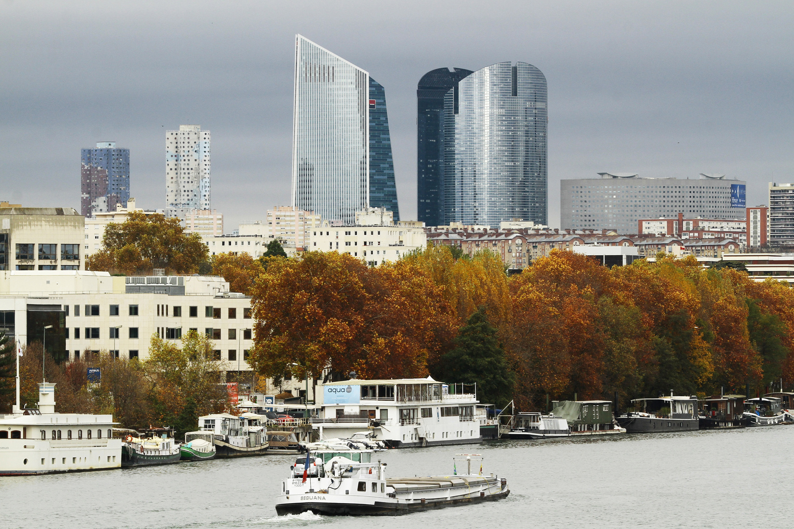 Sequana photo et image | architecture, paysages urbains, sujets Images ...