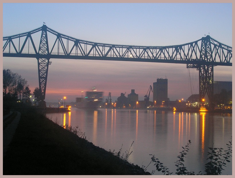 Serie Rendsburger Hochbrücke Bild2 Foto & Bild | architektur, straßen ...