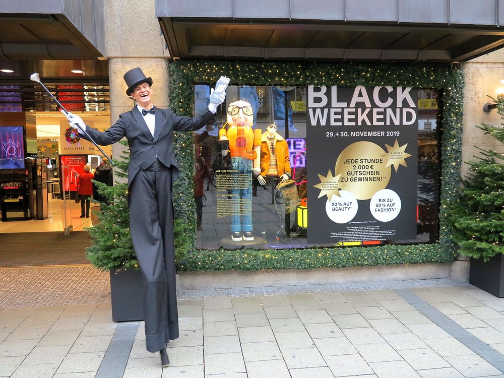 Shoping-Mania oder Amerikanisierung? Foto & Bild | erwachsene, fashion ...