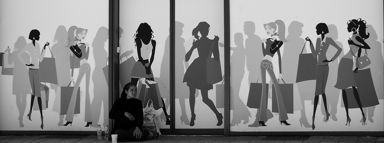 Shopping für alle? Foto & Bild | street, spezial, outdoor Bilder auf ...