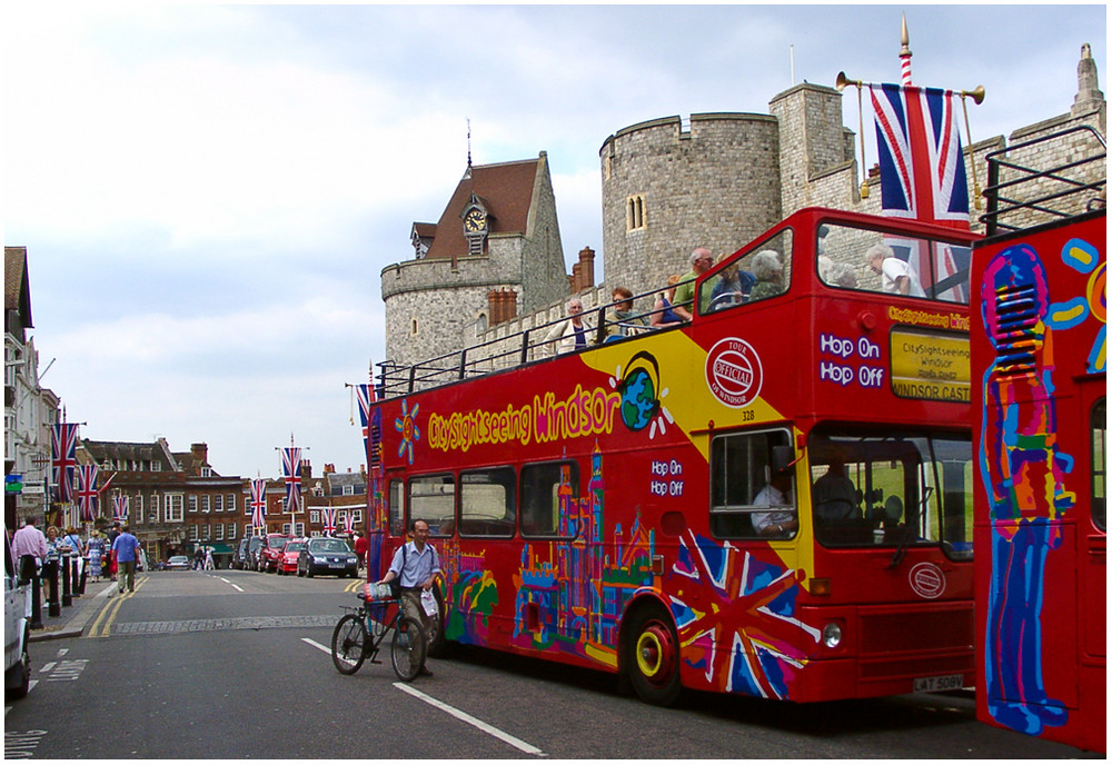 Shuttlebus am Windsor Castle Foto & Bild | schlösser und burgen Bilder ...