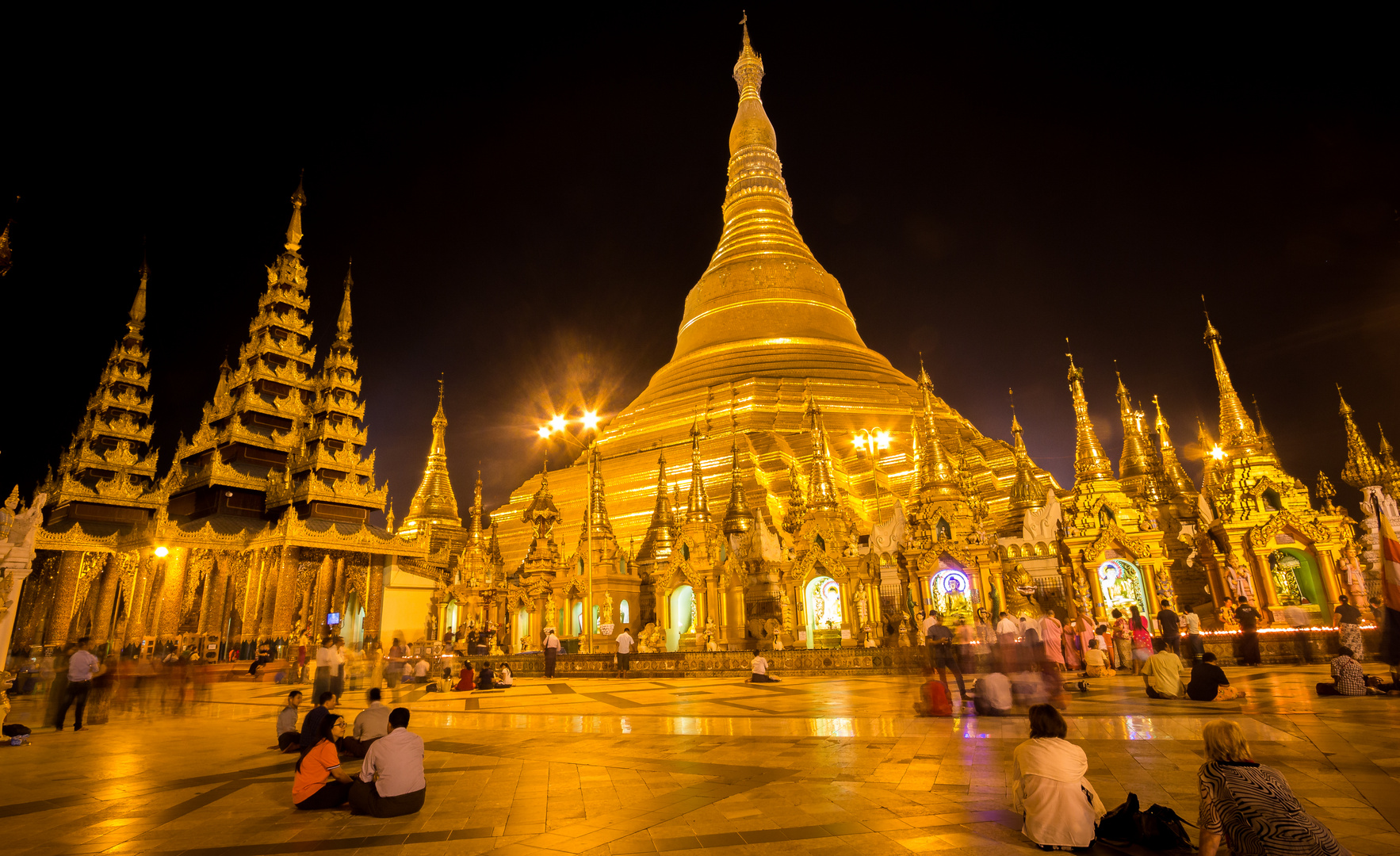 Shwedagon Pagode in Yangon / Myanmar Foto & Bild | asia, myanmar ...