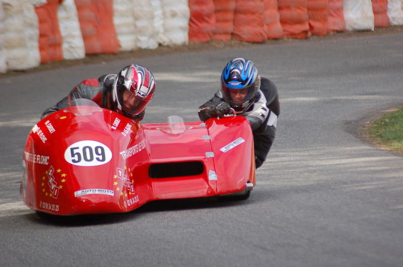 side car durant une course de cote photo et image | sports, photos moto ...