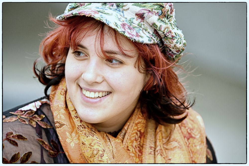 side smile Foto & Bild | portrait, streetfotografie mit menschen ...