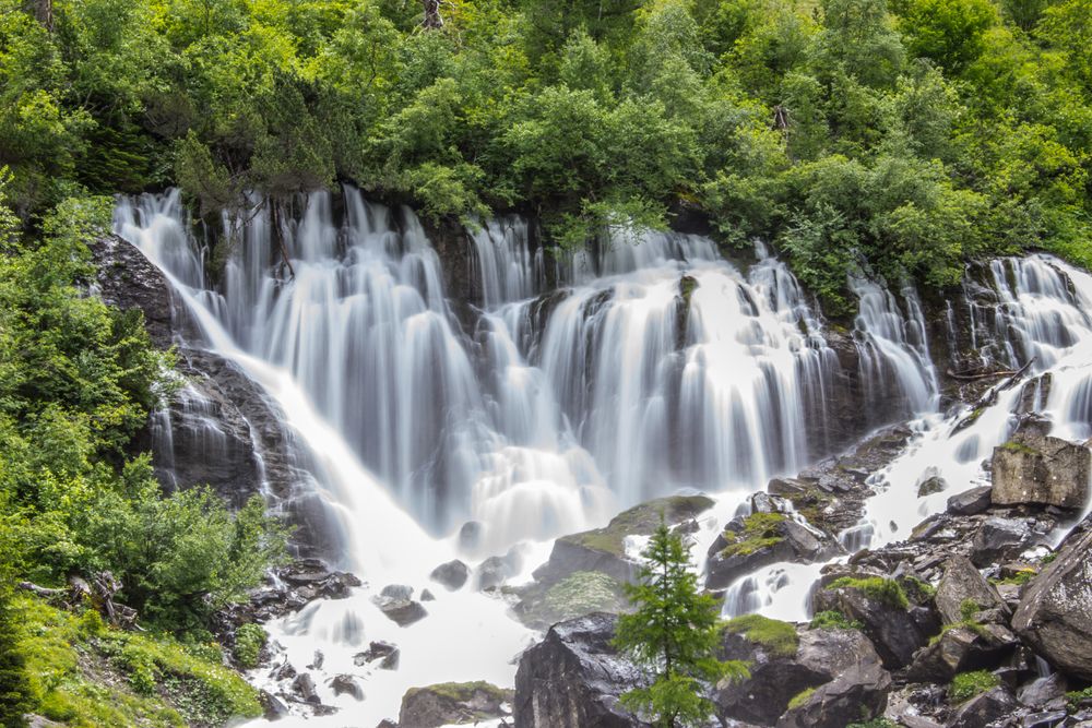 Siebenbrunnen Quelle Schweiz Foto & Bild | landschaft, wasserfälle ...