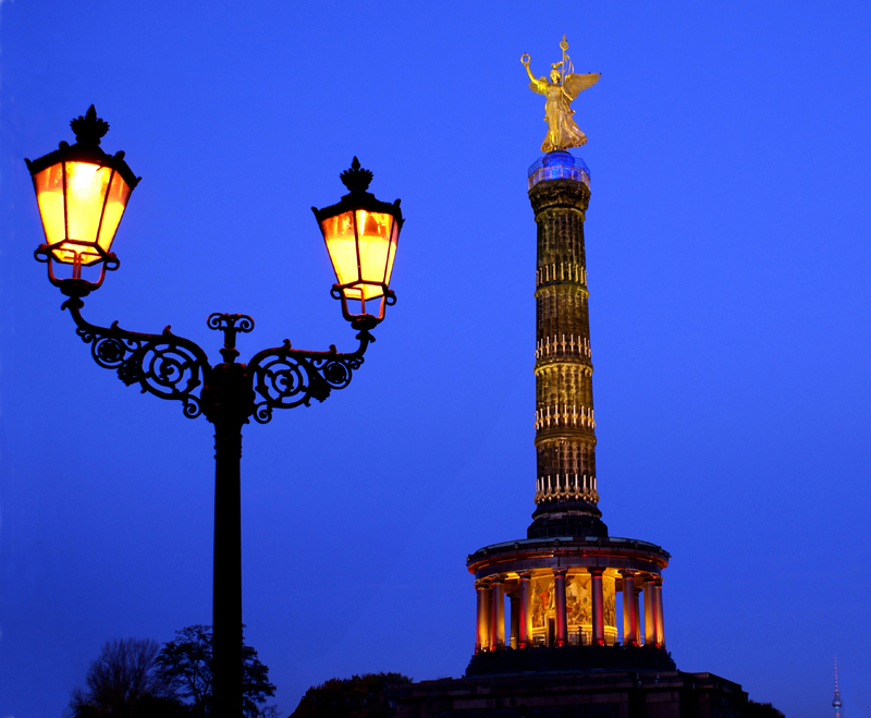 Siegessäule in Berlin zur "Blauen Stunde" Foto & Bild | architektur ...