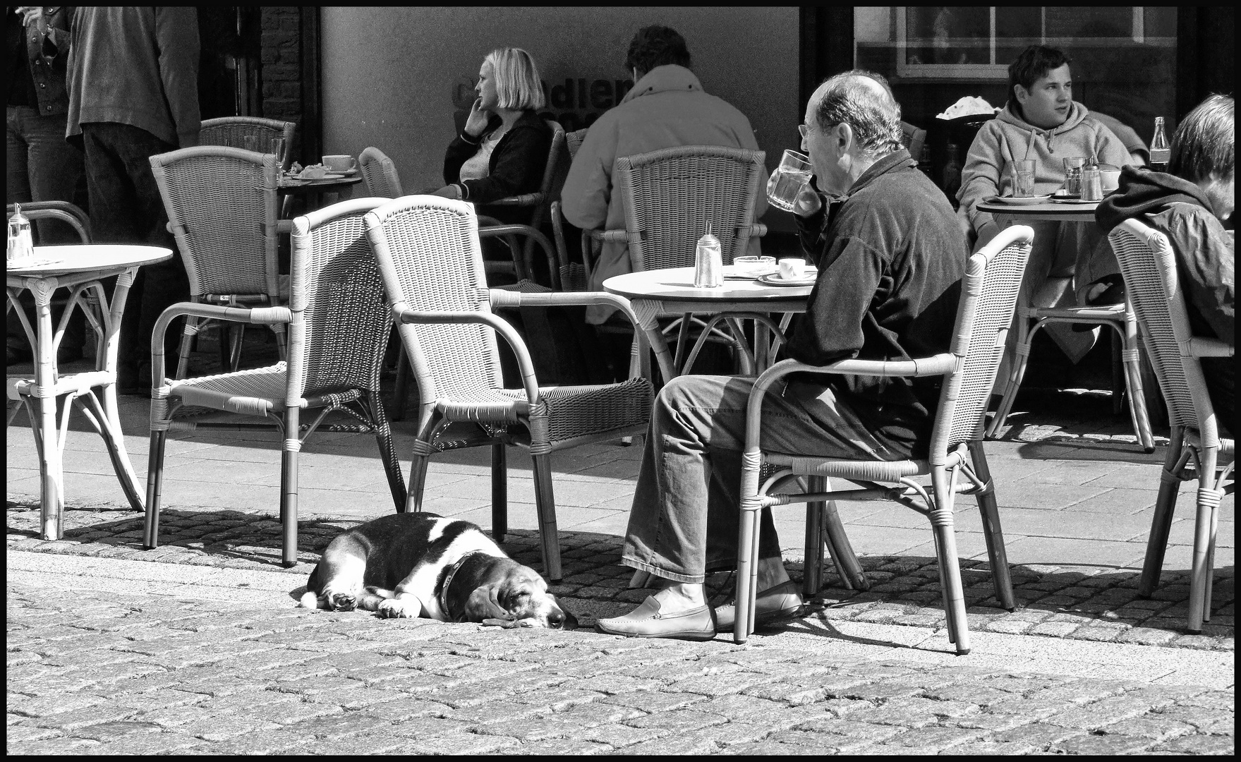 Siesta Foto & Bild | erwachsene menschen, tiere, haustiere Bilder auf fotocommunity