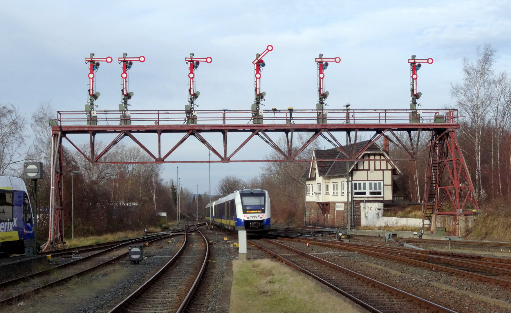 Signalbrücke Foto & Bild | eisenbahn, signale, verkehr & fahrzeuge ...