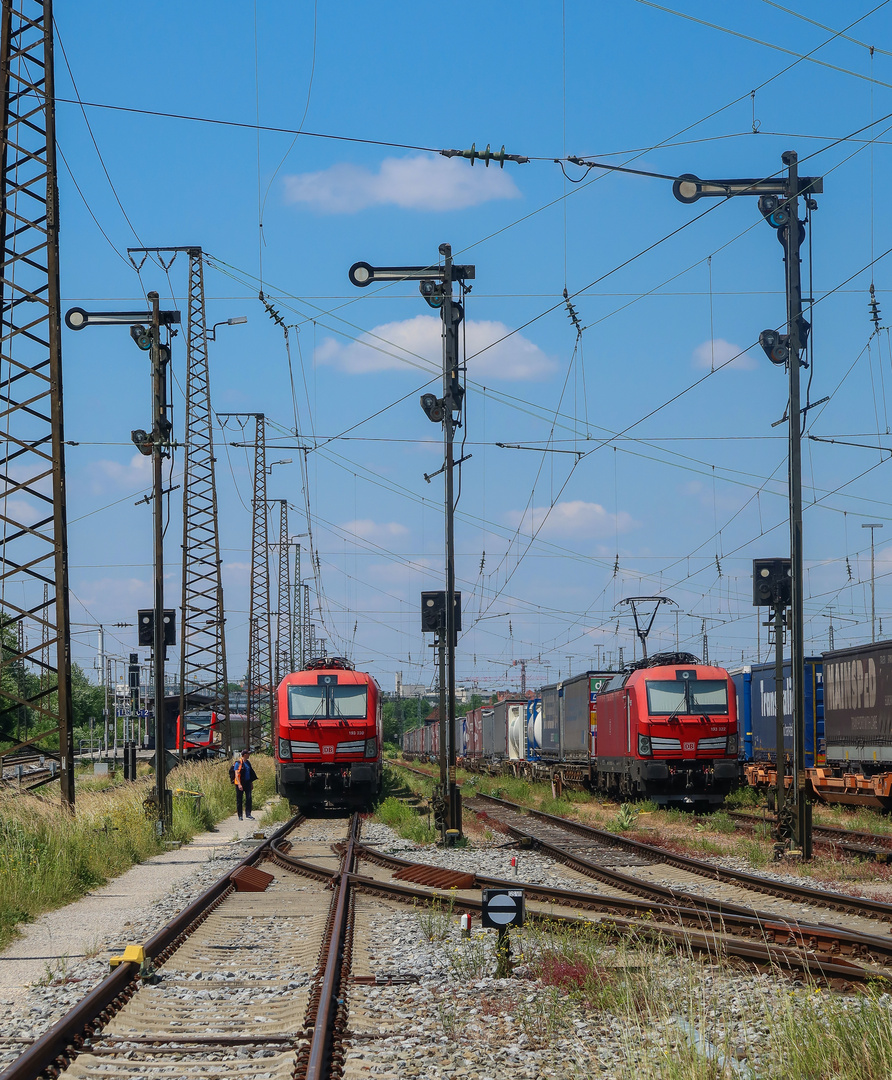 Signale auf "Halt" Foto & Bild | halt, eisenbahn, güterzug Bilder auf ...