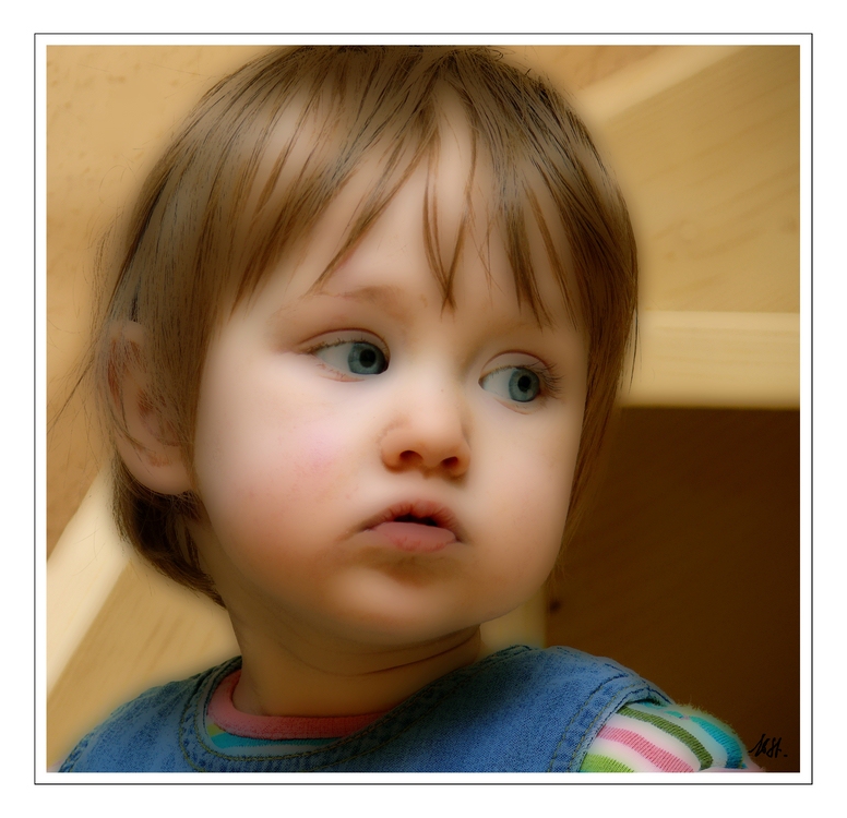 Silja verträumt Foto & Bild | kinder, portraits, kind Bilder auf fotocommunity