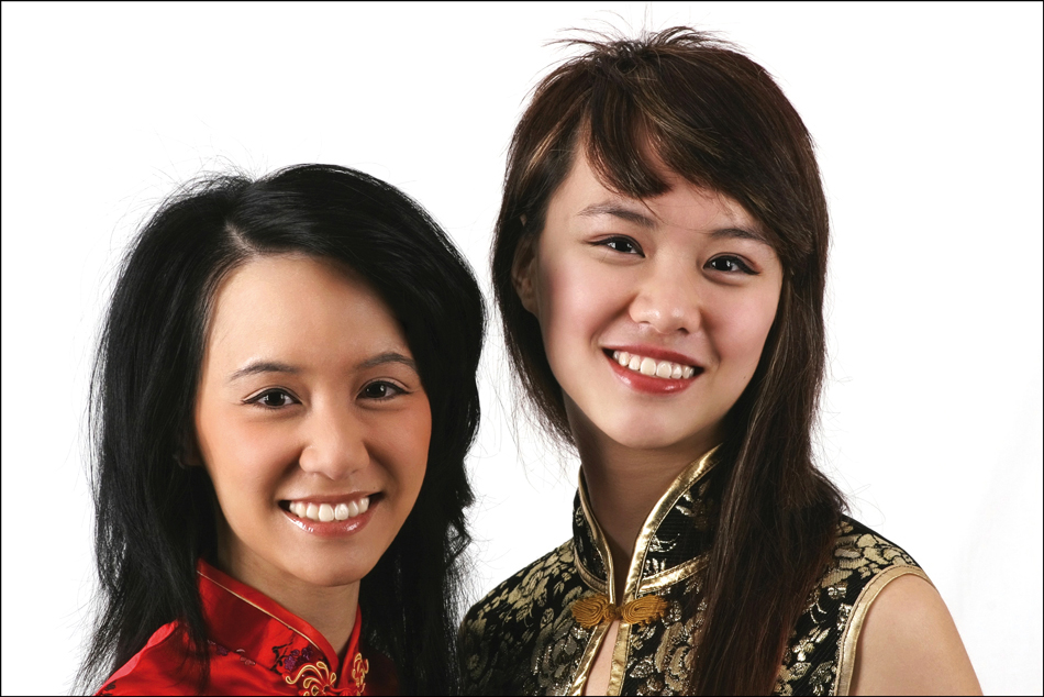 Sisters Foto & Bild | erwachsene, zwei menschen, mehrere menschen Bilder auf fotocommunity