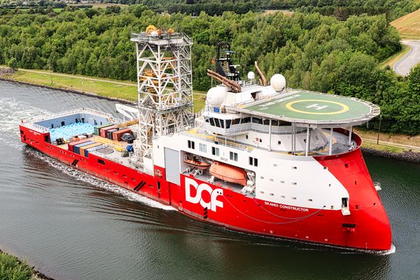 Spezialschiffe Bilder & Fotos