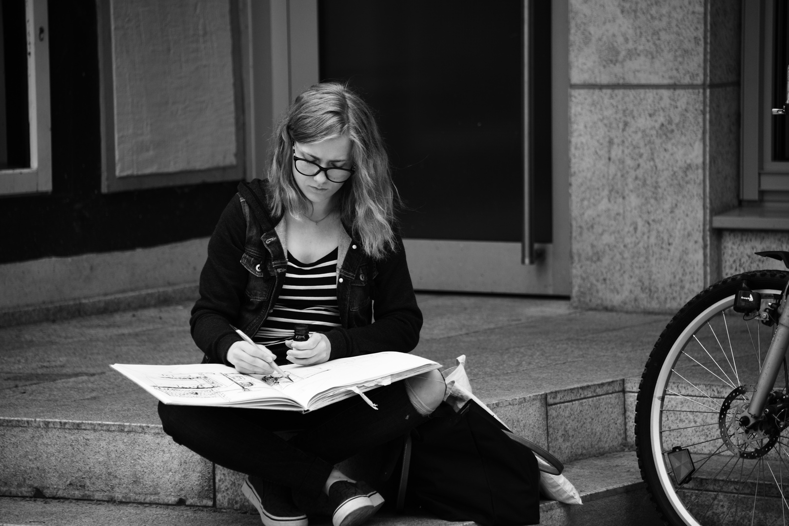 Skizzenblock Foto & Bild | streetfotografie mit menschen, street: spontane portraits, street ...