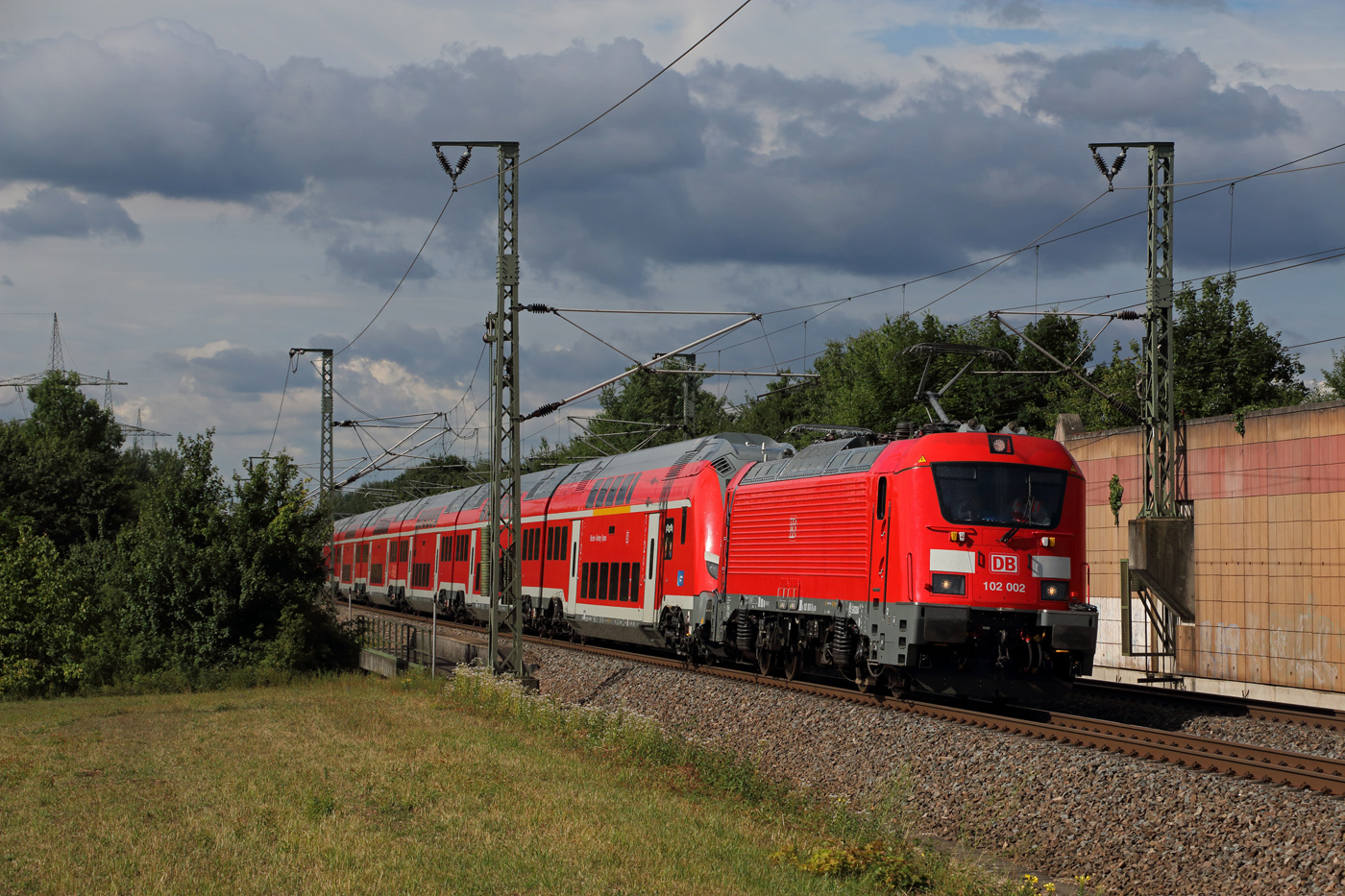 Skoda Baureihe 102 Foto & Bild | züge, personenzüge, eisenbahn Bilder ...