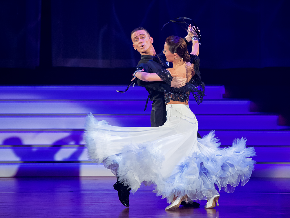 Slow Fox vom Standard Weltmeisterpaar der Professionals 2015 (1) Foto ...