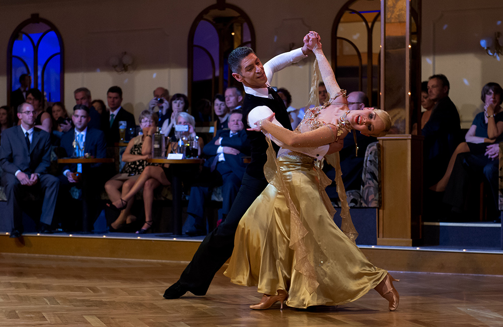 Slow Waltz - Isabell Edvardsson und Markus Weiss (1) Foto & Bild ...