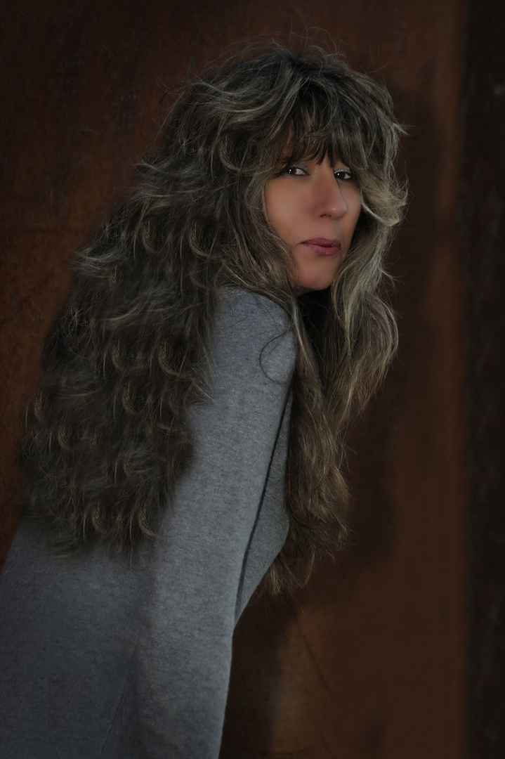 Sly Look Foto & Bild | portrait, portrait frauen, outdoor Bilder auf ...