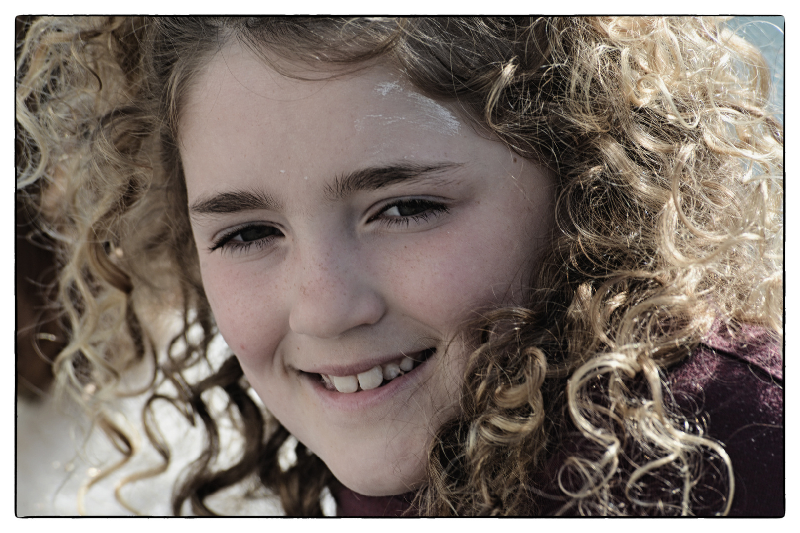 small smiling Foto & Bild | erwachsene menschen, menschen in der ...