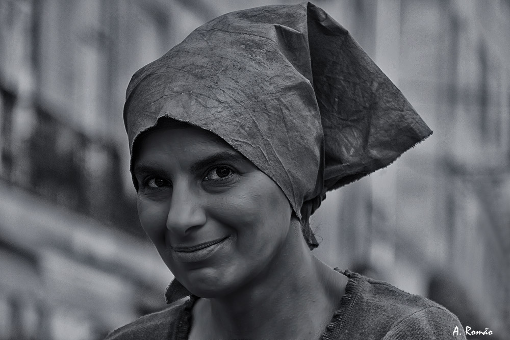 SMALL SMILING Imagen & Foto | retratos, mujeres, personas Fotos de ...