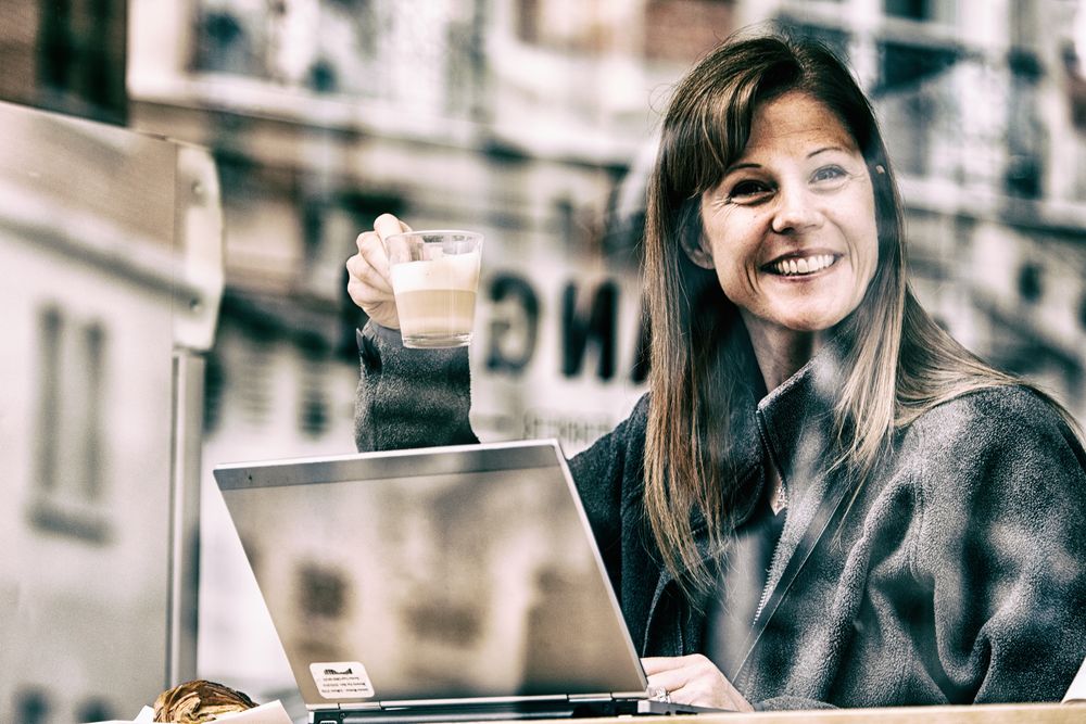 smile and enjoy Foto & Bild | portrait, streetfotografie mit menschen, portrait frauen Bilder ...