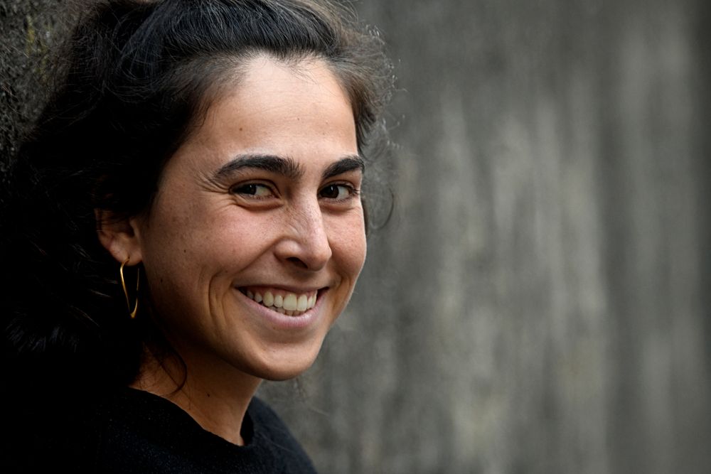 smile in front of Foto & Bild | portrait, streetfotografie mit menschen, portrait frauen Bilder ...