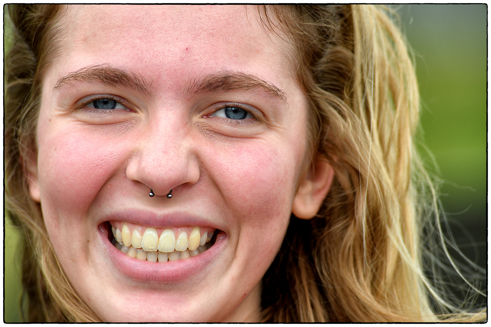 smile on top Foto & Bild | portrait, streetfotografie mit menschen, portrait frauen Bilder auf ...