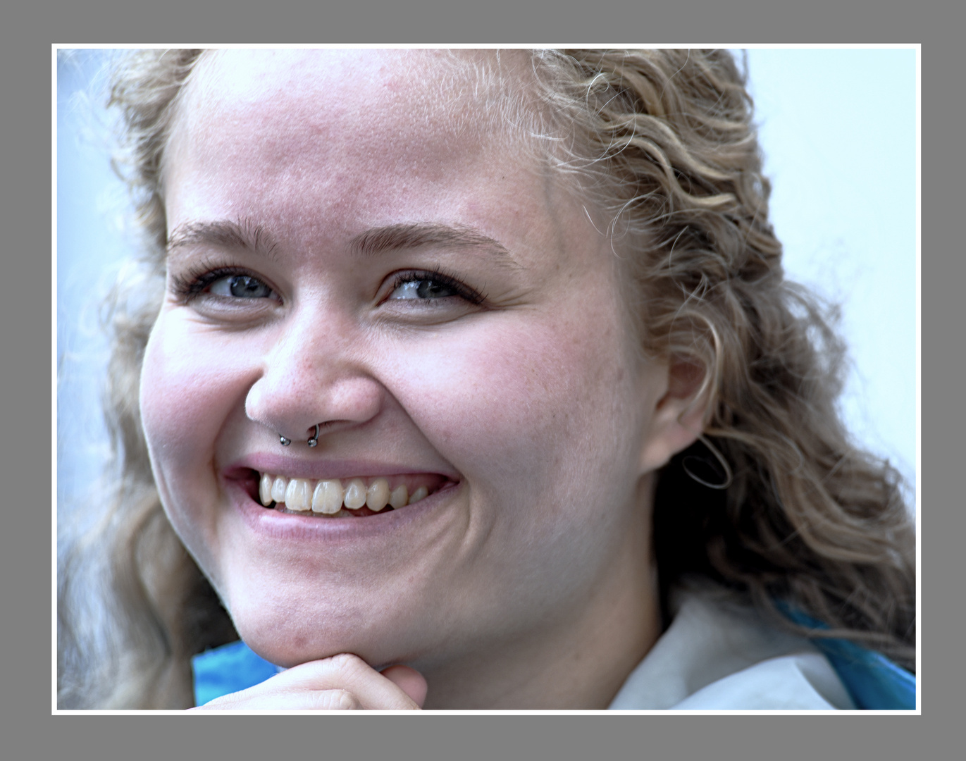 smiling wins ever Foto & Bild | portrait, streetfotografie mit menschen, portrait frauen Bilder ...