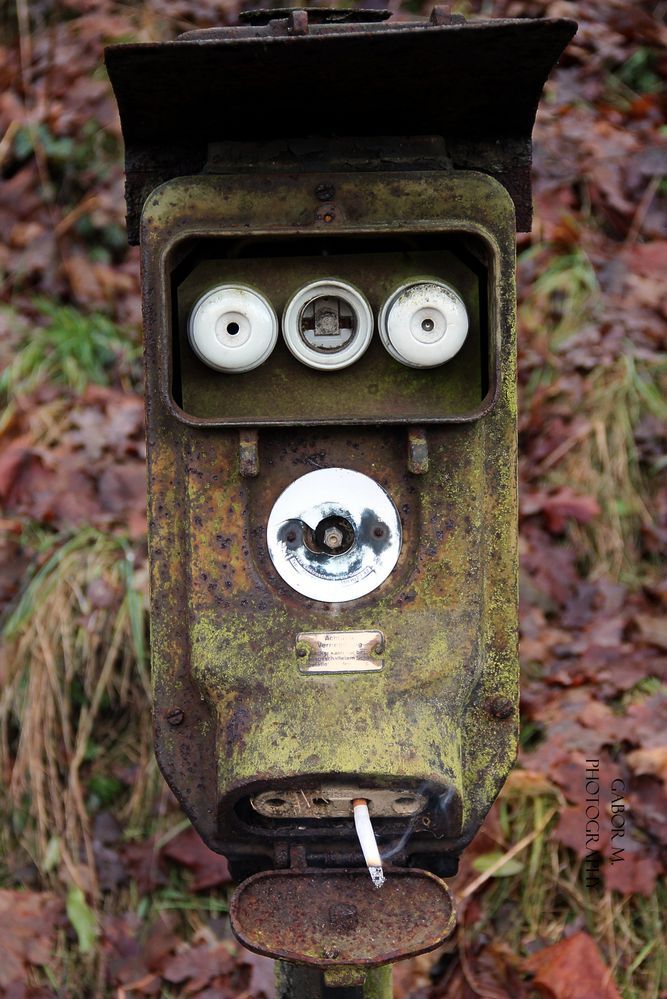 Smoking fuse Box Foto & Bild | stillleben, arrangierte szenen, gabor ...