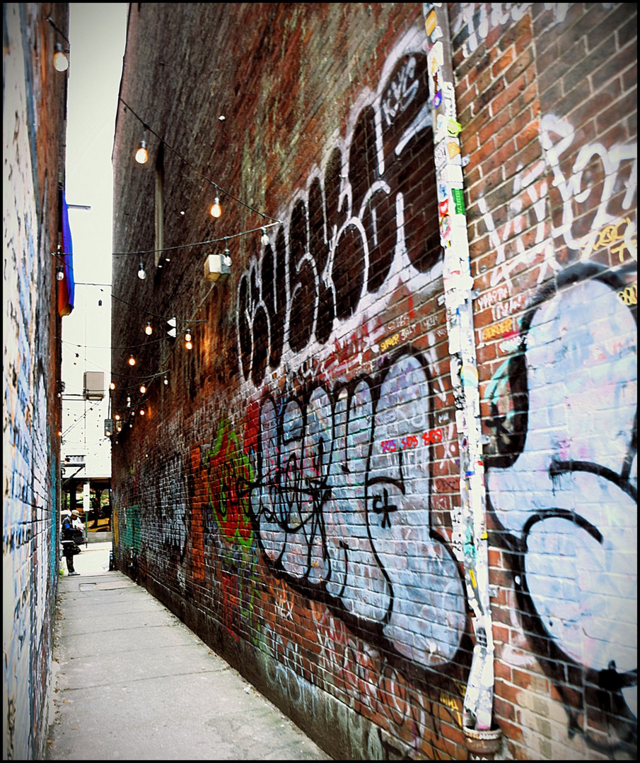 So, ich habe fertig ... Foto & Bild | streetart, graffiti & tags, streetfotografie mit menschen ...