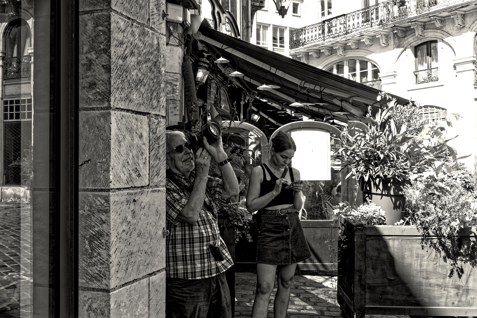 so oder so ... Foto & Bild | streetfotografie mit menschen, menschen, monochrom Bilder auf ...