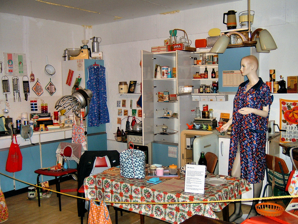 So sah sie aus... die typische DDR-Küche Foto & Bild | reportage ...