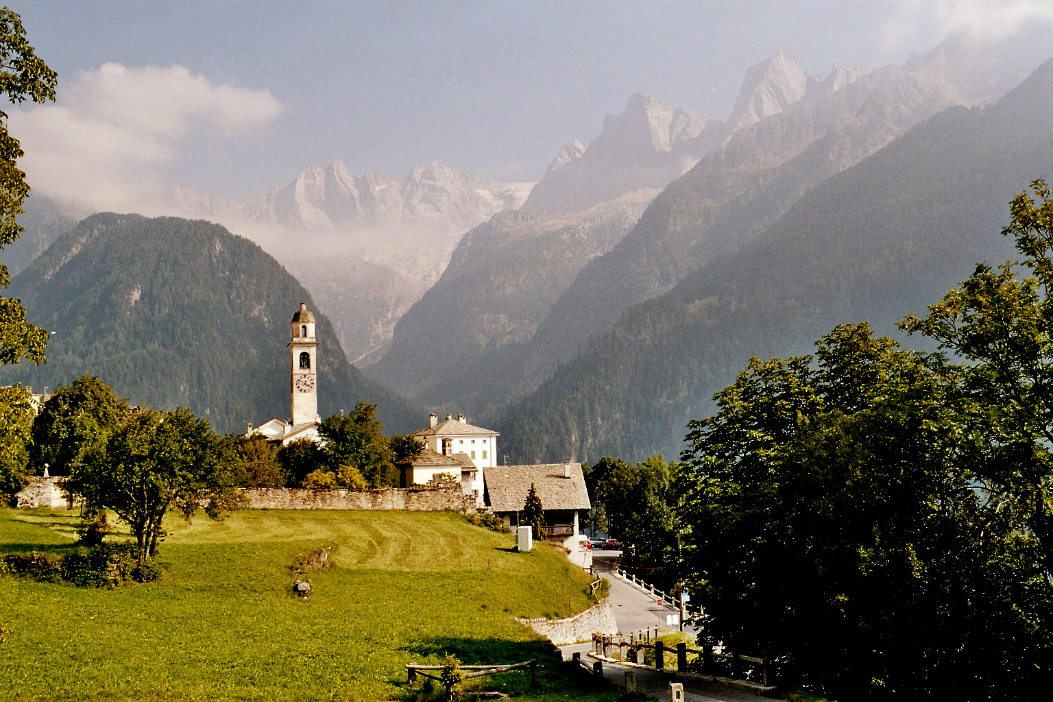 Soglio Foto & Bild | europe, schweiz & liechtenstein, landschaft Bilder ...
