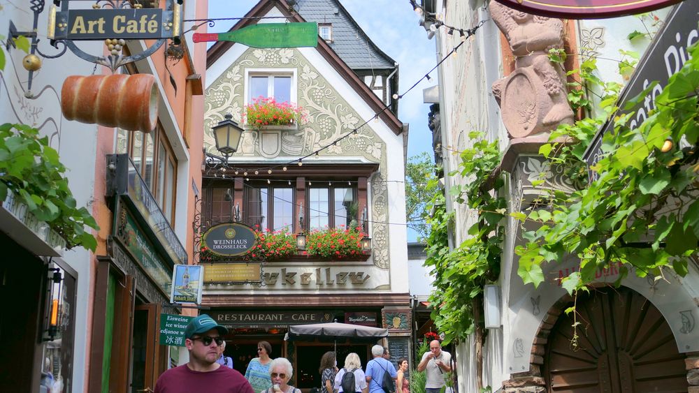 Sommer in Rüdesheim II / 3 Foto & Bild | architektur, deutschland, europe Bilder auf fotocommunity