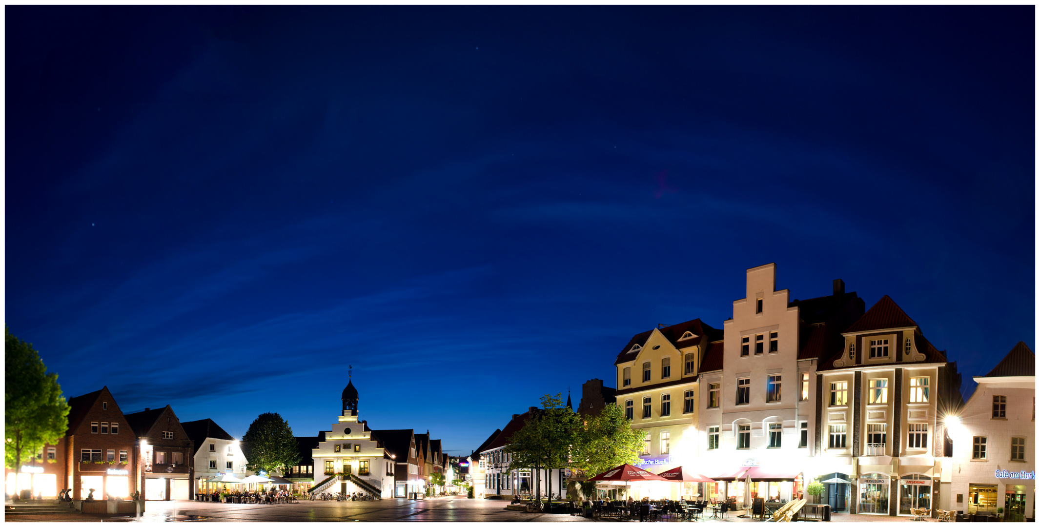 Sommerlicher, abendlicher Blick auf den Marktplatz Lingen Foto & Bild ...