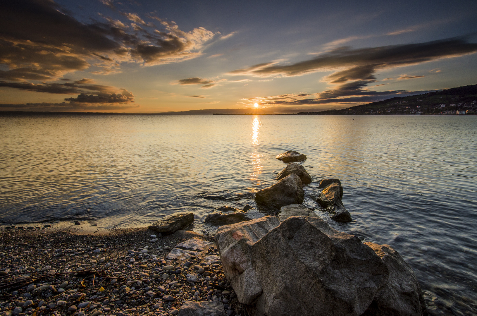 Sonnenaufgang am Bodensee Foto & Bild | landschaft, bach, fluss & see ...