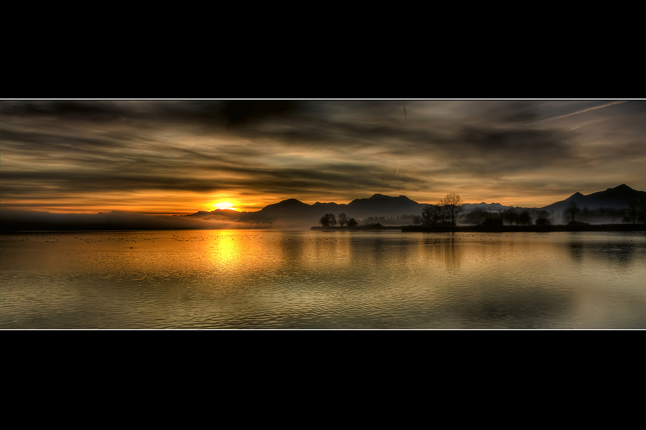 Sonnenaufgang am Chiemsee Foto & Bild | bearbeitungs - techniken, hdri & tm, meteorit Bilder auf ...