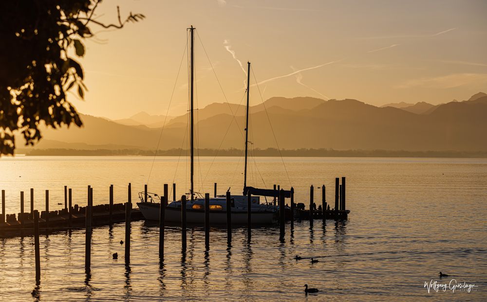 Sonnenaufgang am Chiemsee Foto & Bild | landschaft, jahreszeiten, frühling Bilder auf fotocommunity