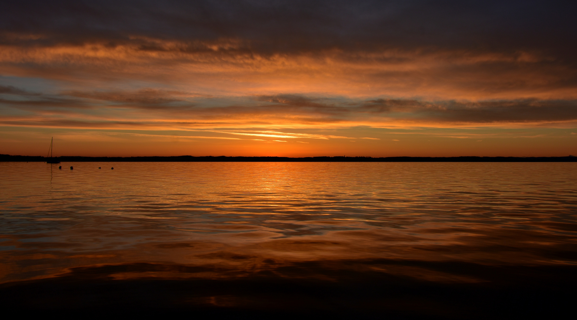 Sonnenaufgang am Chiemsee Foto & Bild | sonnenaufgänge, himmel & universum, landschaften Bilder ...